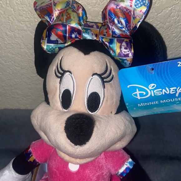 Disney | Toys | Disney Classics Minnie Mouse 5 Plush Macys Exclusive ...